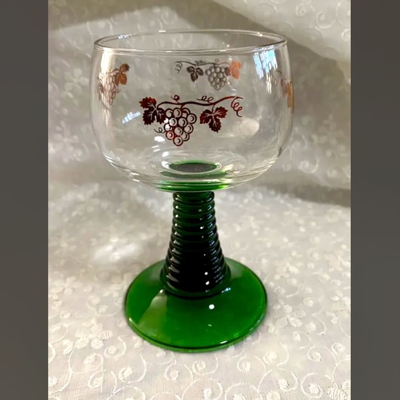 Luminarc France | Dining | Luminarc France Wine Glass Roemer Green ...